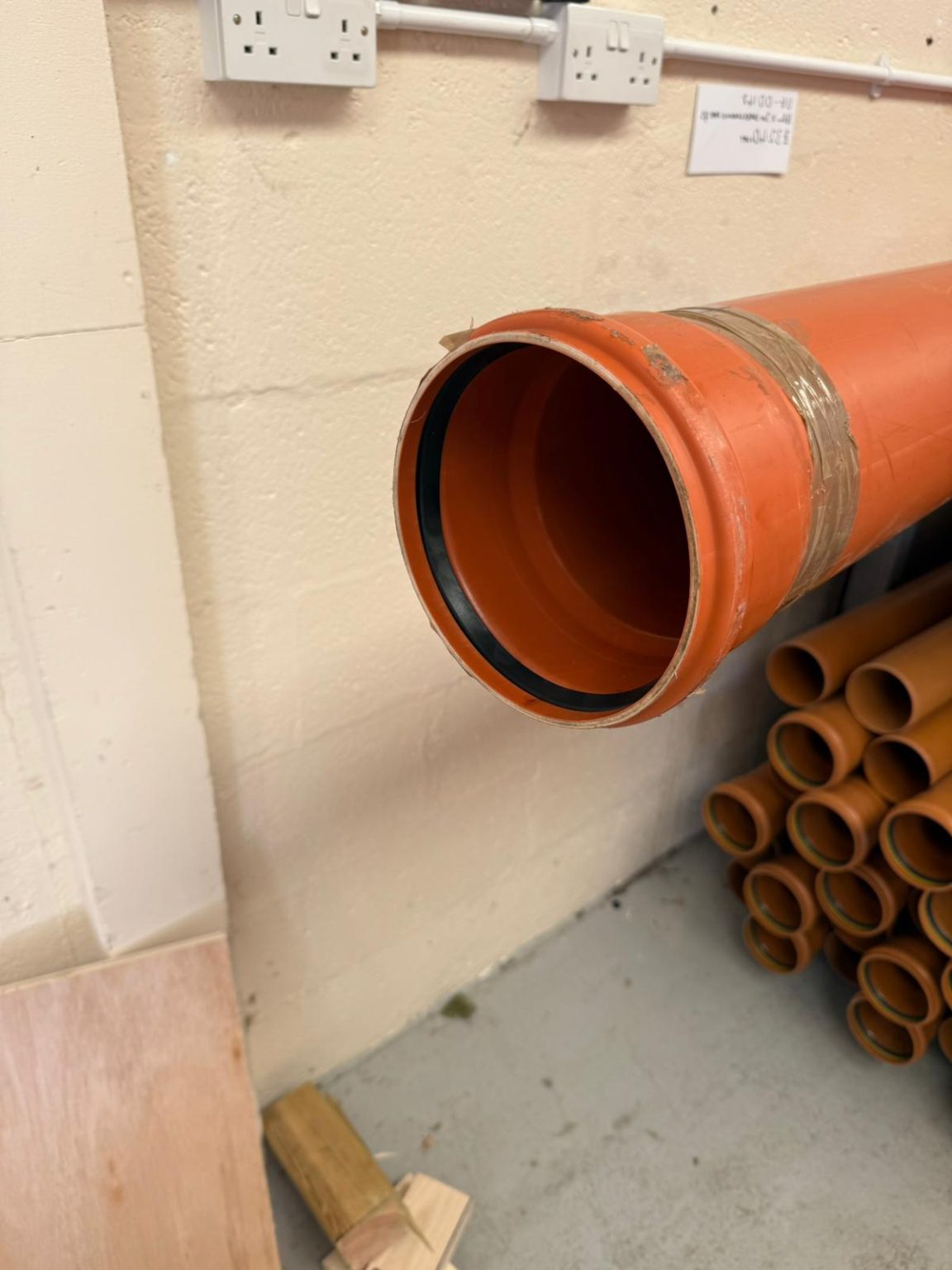 160mm x 6m (2 x 3m Pipes) U/G Pipe S/S